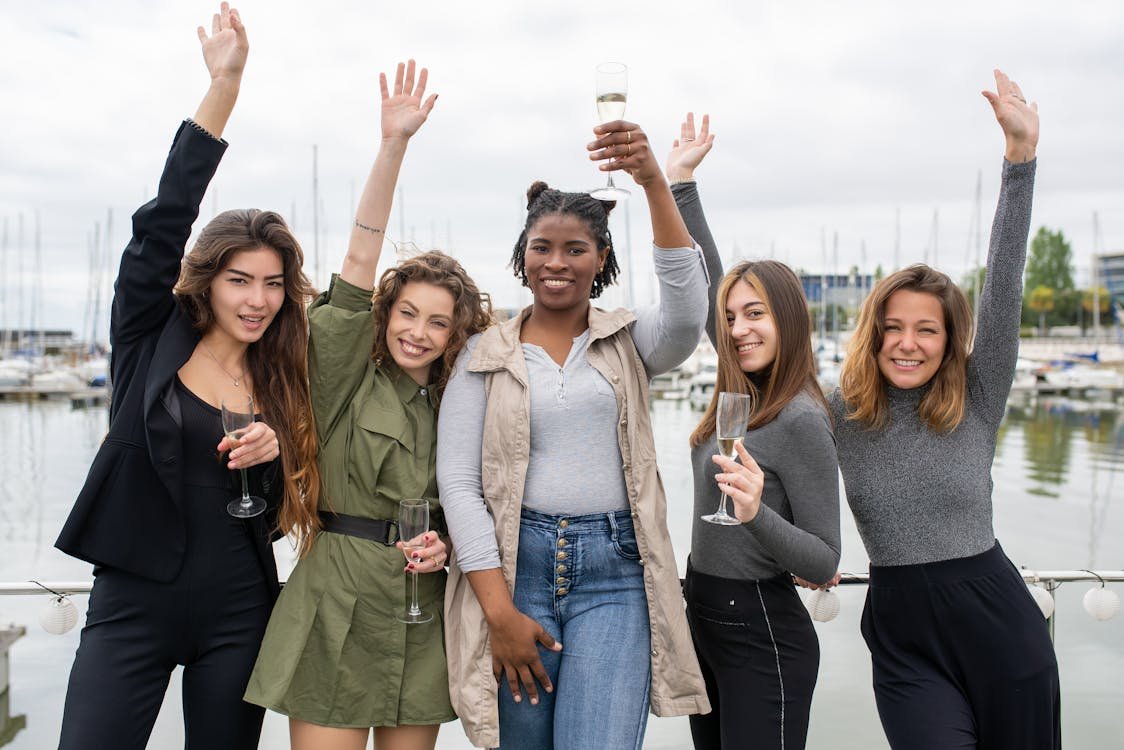 Clochant: A Tapestry of Tradition and Modern Elegance